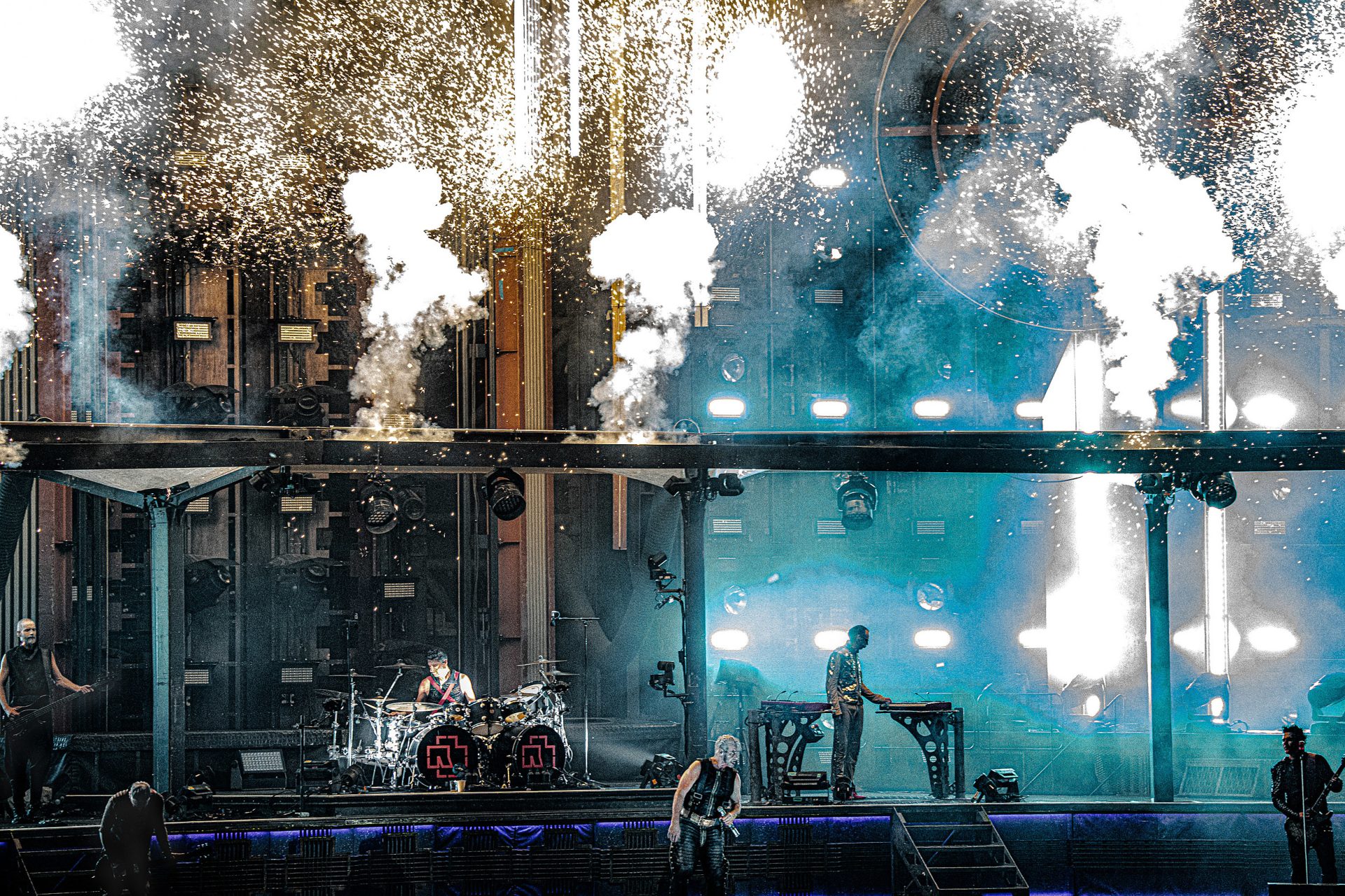 Ich Will Feuer: Rammstein at Gillette Stadium in Foxborough, MA 9/9 ...